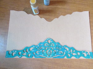 Sparkly Felt Crown Tutorial - Happy Family Art